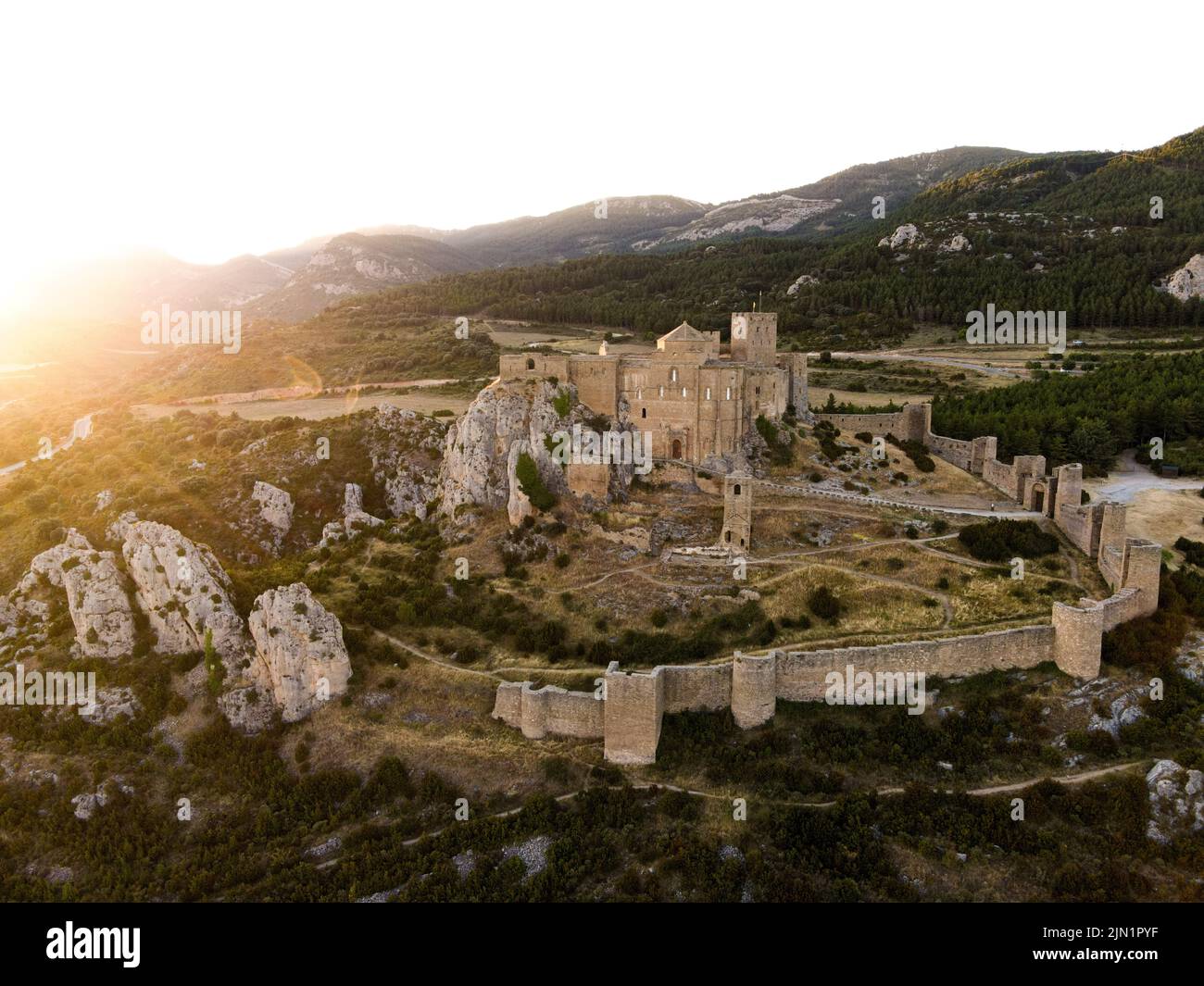 Epic medieval castle hi-res stock photography and images - Alamy