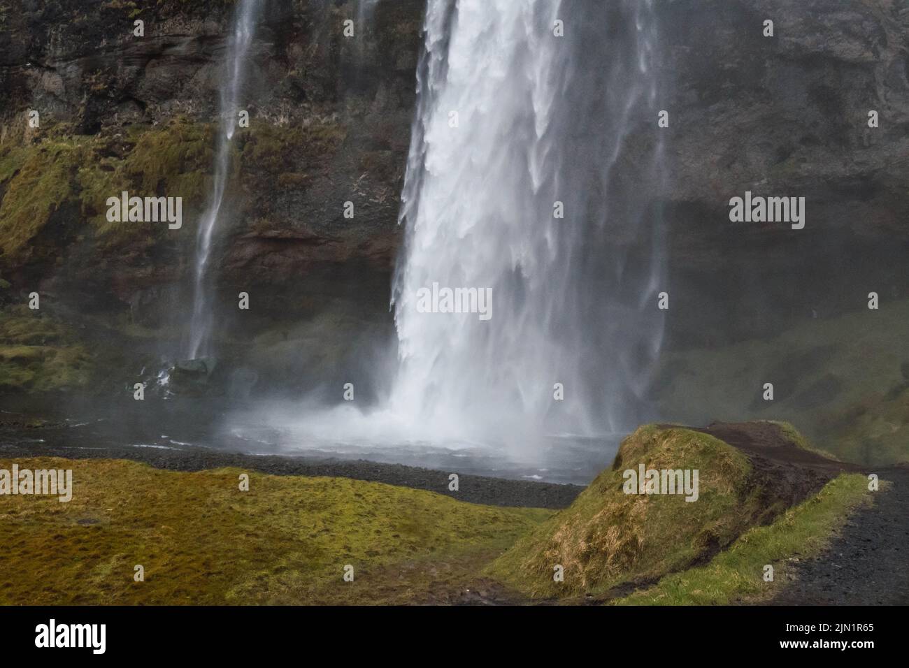 Falling water waterfall hi-res stock photography and images - Alamy