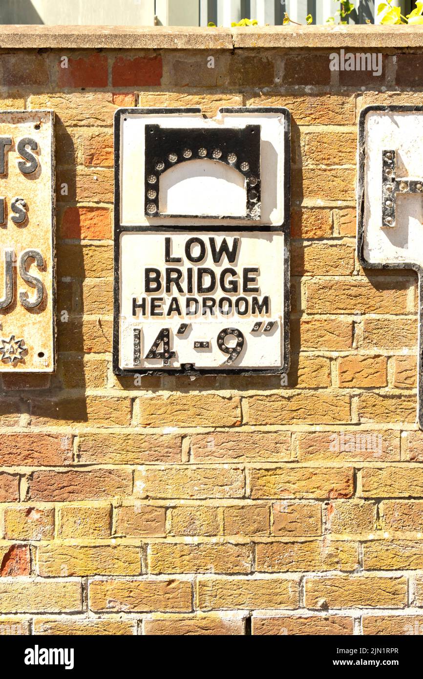 Warning sign low bridge hi-res stock photography and images - Alamy