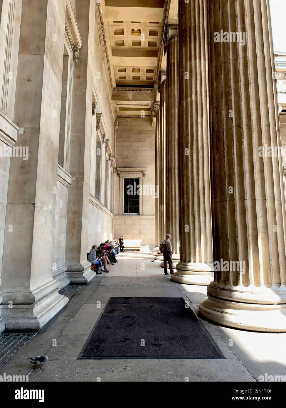 Pillars british museum hi-res stock photography and images - Alamy