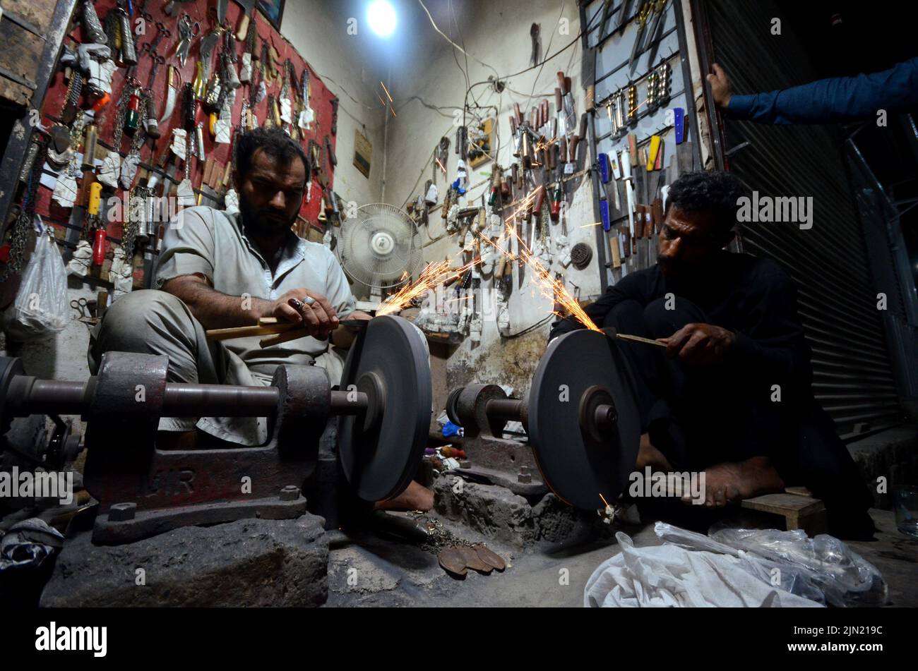 Peshawar, Khyber Pakhtunkhwa, Pakistan. 7th Aug, 2022. An ironsmith ...