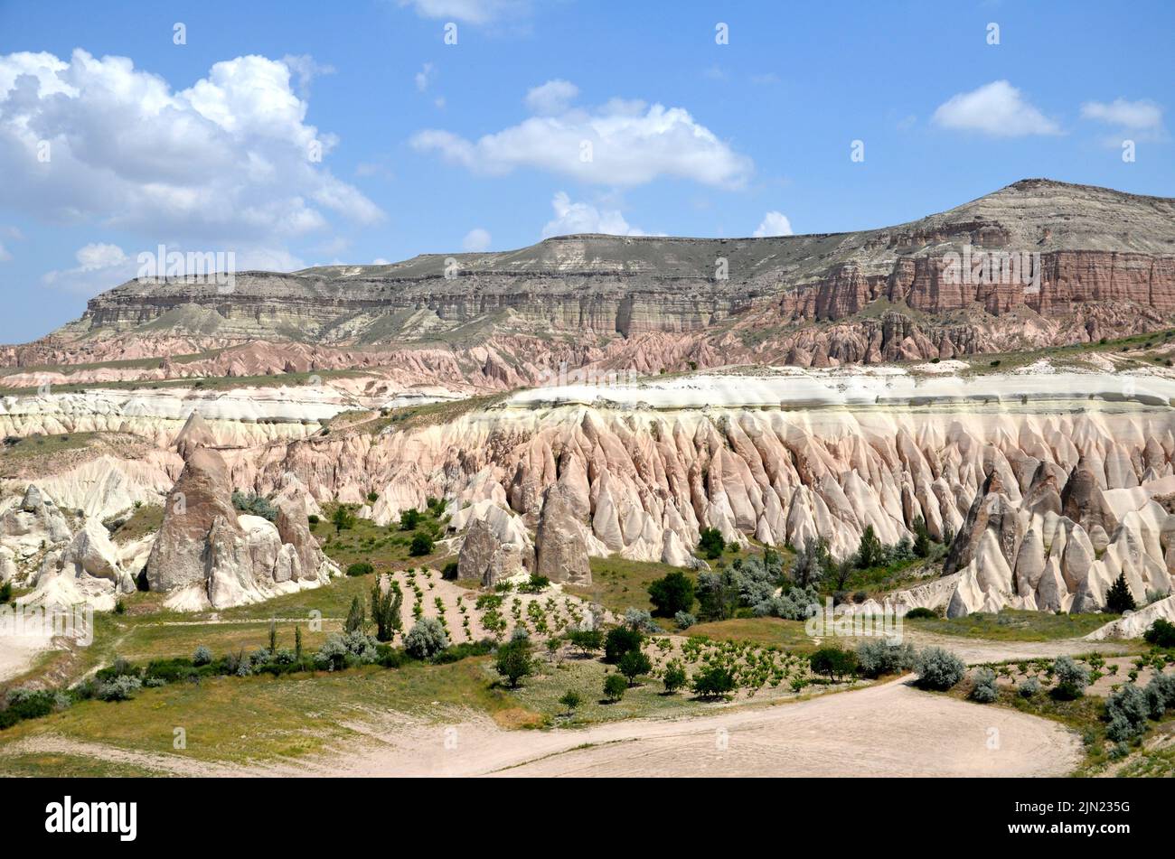 White rock formation hi-res stock photography and images - Alamy
