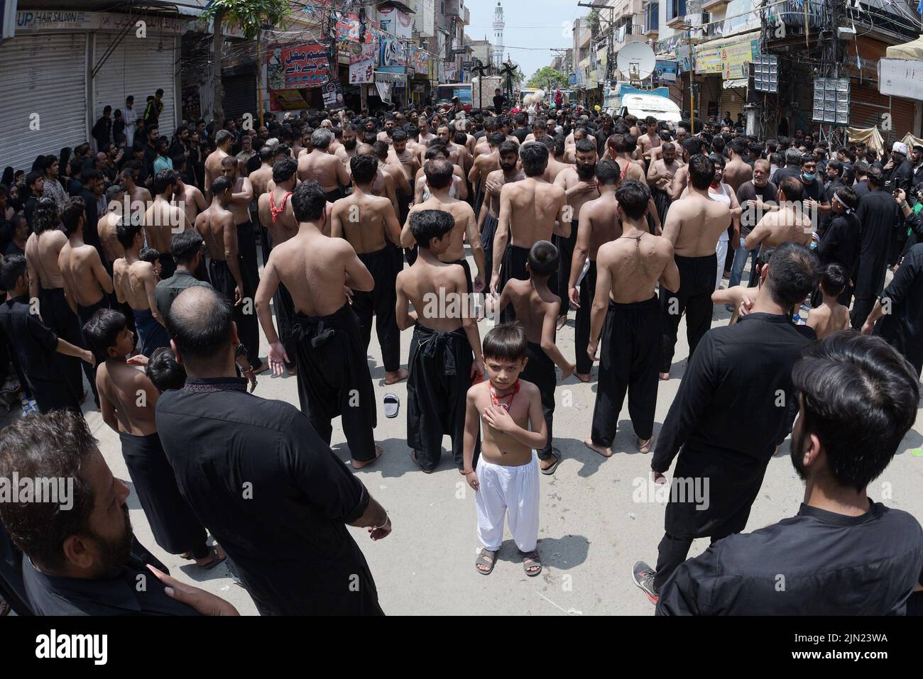 Lahore, Punjab, Pakistan. 8th Aug, 2022. Pakistani Shiite Muslim ...