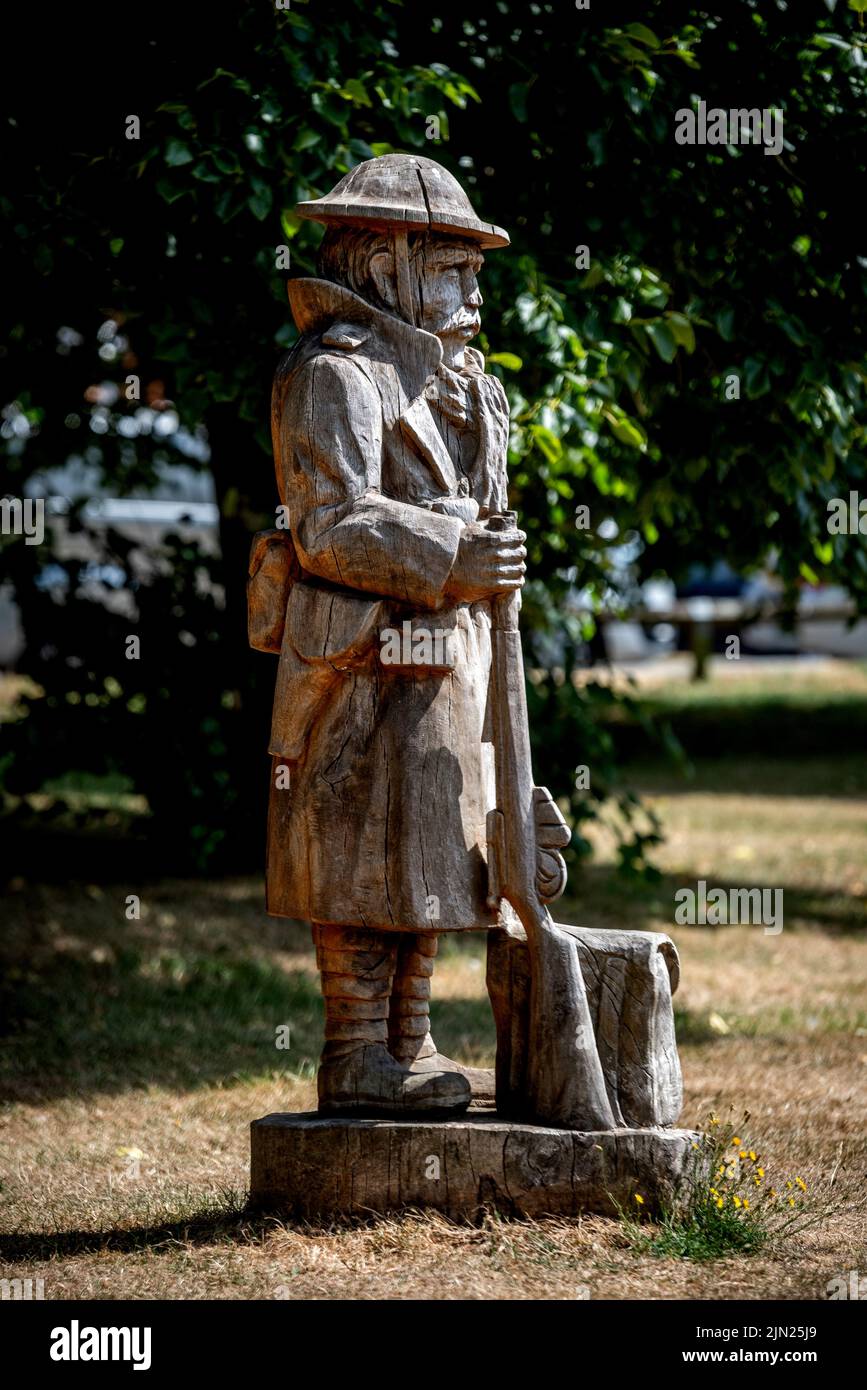 Littlehampton, August 4th 2022: A wooden sculpture by chainsaw artist ...