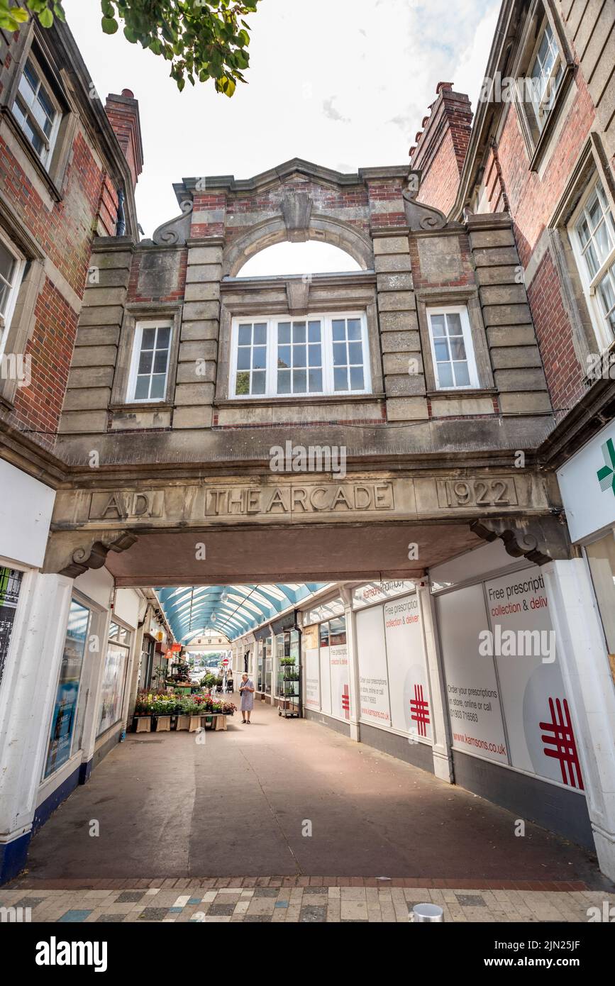 Littlehampton, July 21st 2022: The Arcade Stock Photo - Alamy