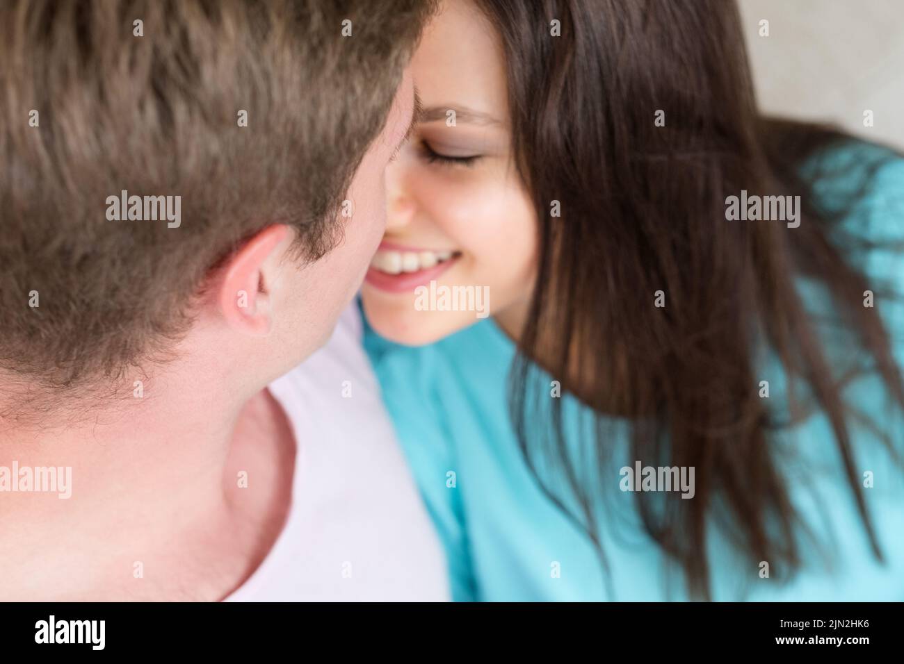 Happy relationship hi-res stock photography and images - Alamy