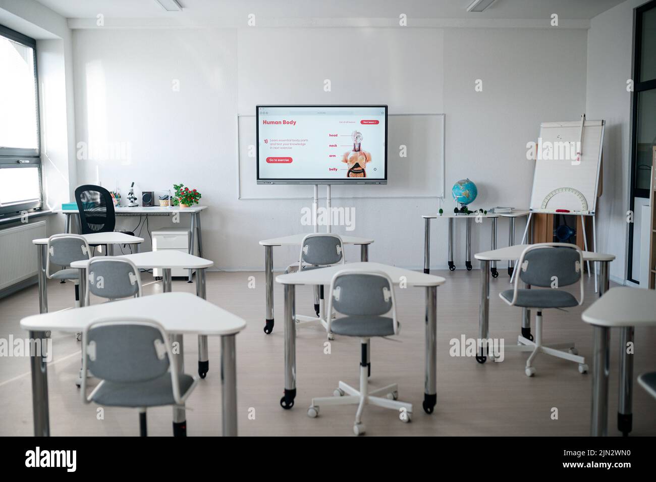 High school classroom empty chair hi-res stock photography and images ...