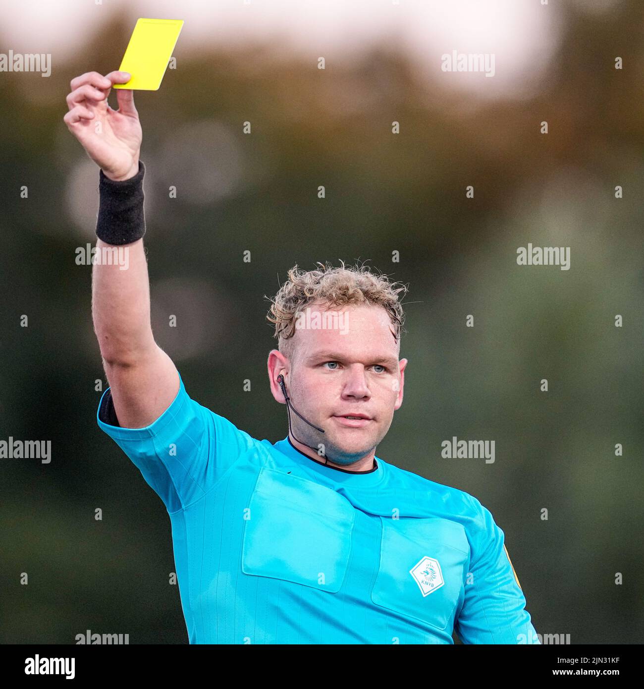 ALKMAAR, NETHERLANDS - AUGUST 8: referee Alex Bos during the Dutch ...