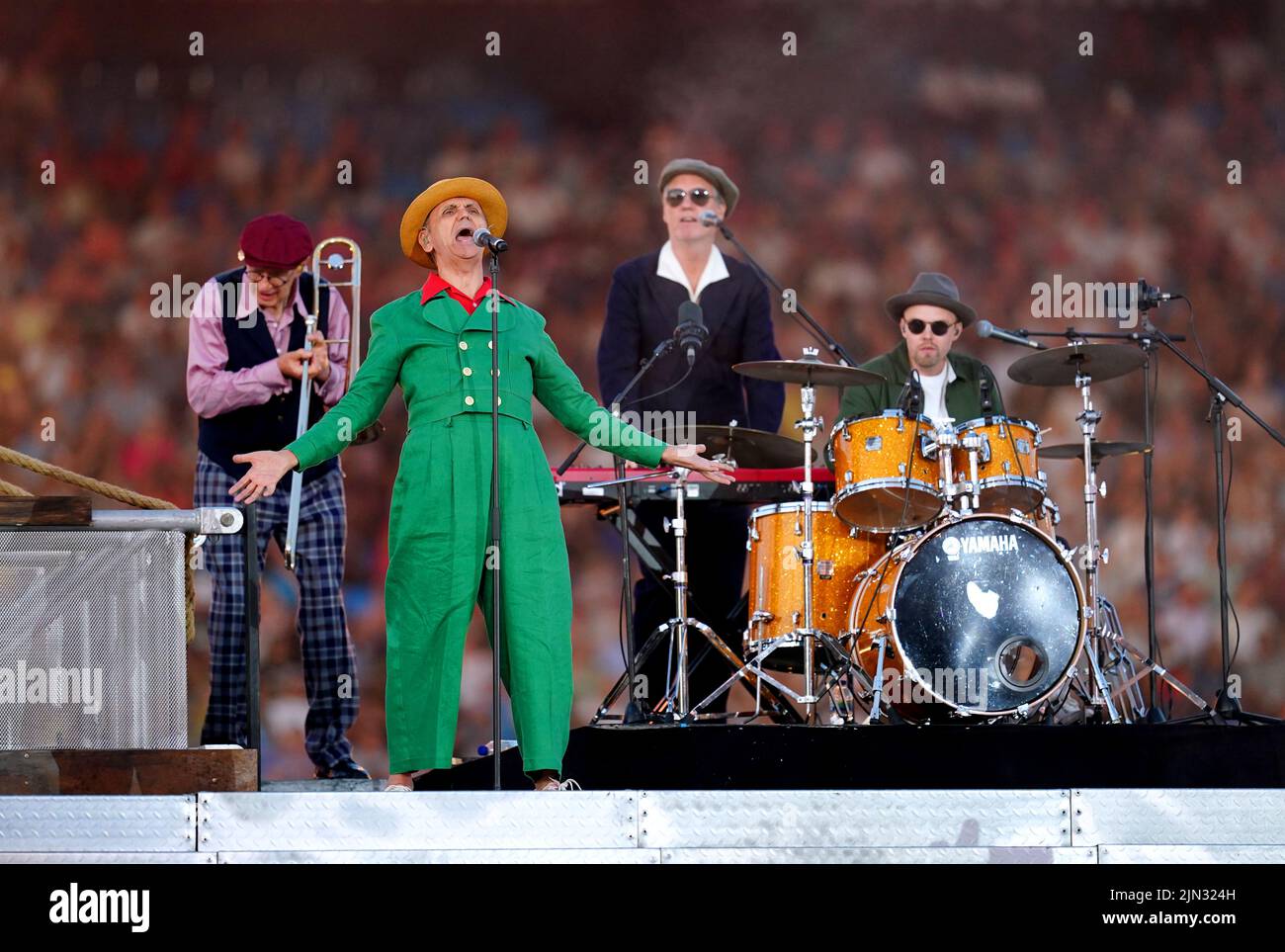 Dexys Performs Come On Eileen During The Closing Ceremony For The 2022 Dexys Performs Come On Eileen During The Closing Ceremony For The 2022