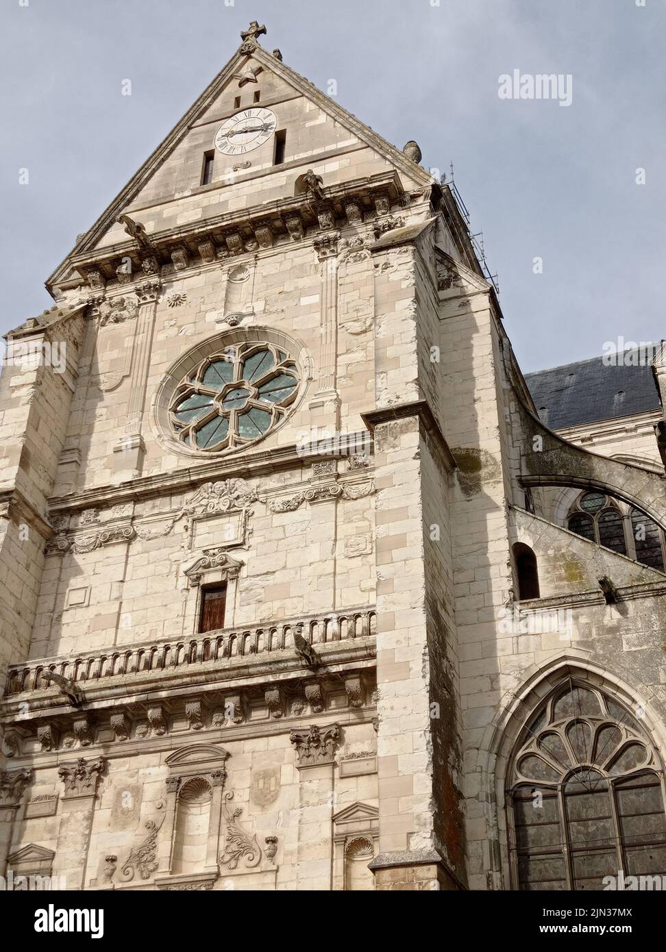 Eglise de Saint Florentin, Yonne, Bourgogne, France Stock Photo - Alamy