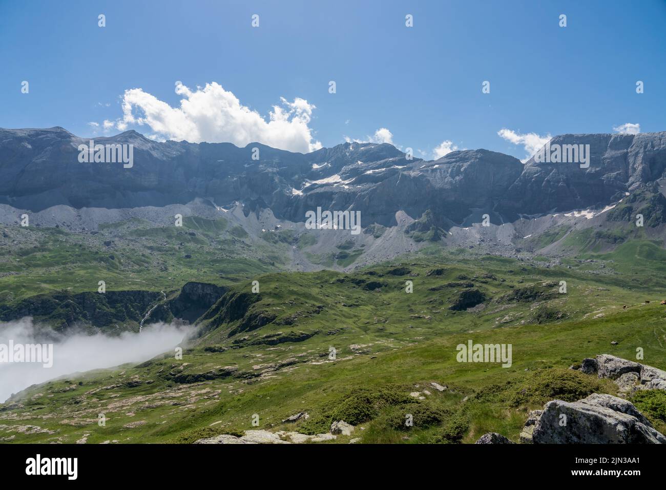enourmous circular valley surrounded by tall mountains, the Cirque de ...