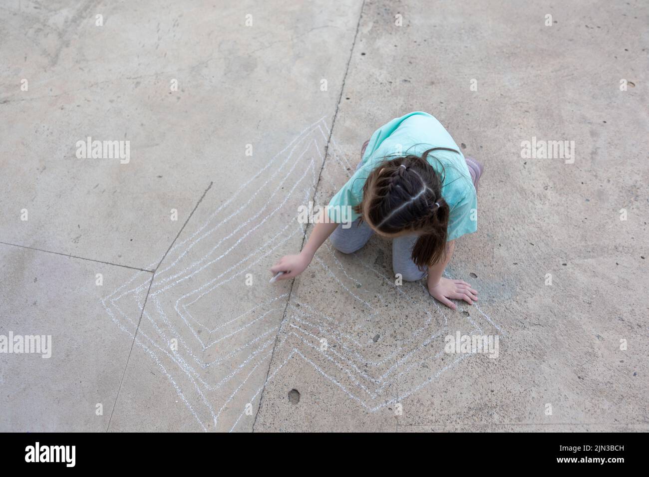 Pavement drawings hi-res stock photography and images - Alamy