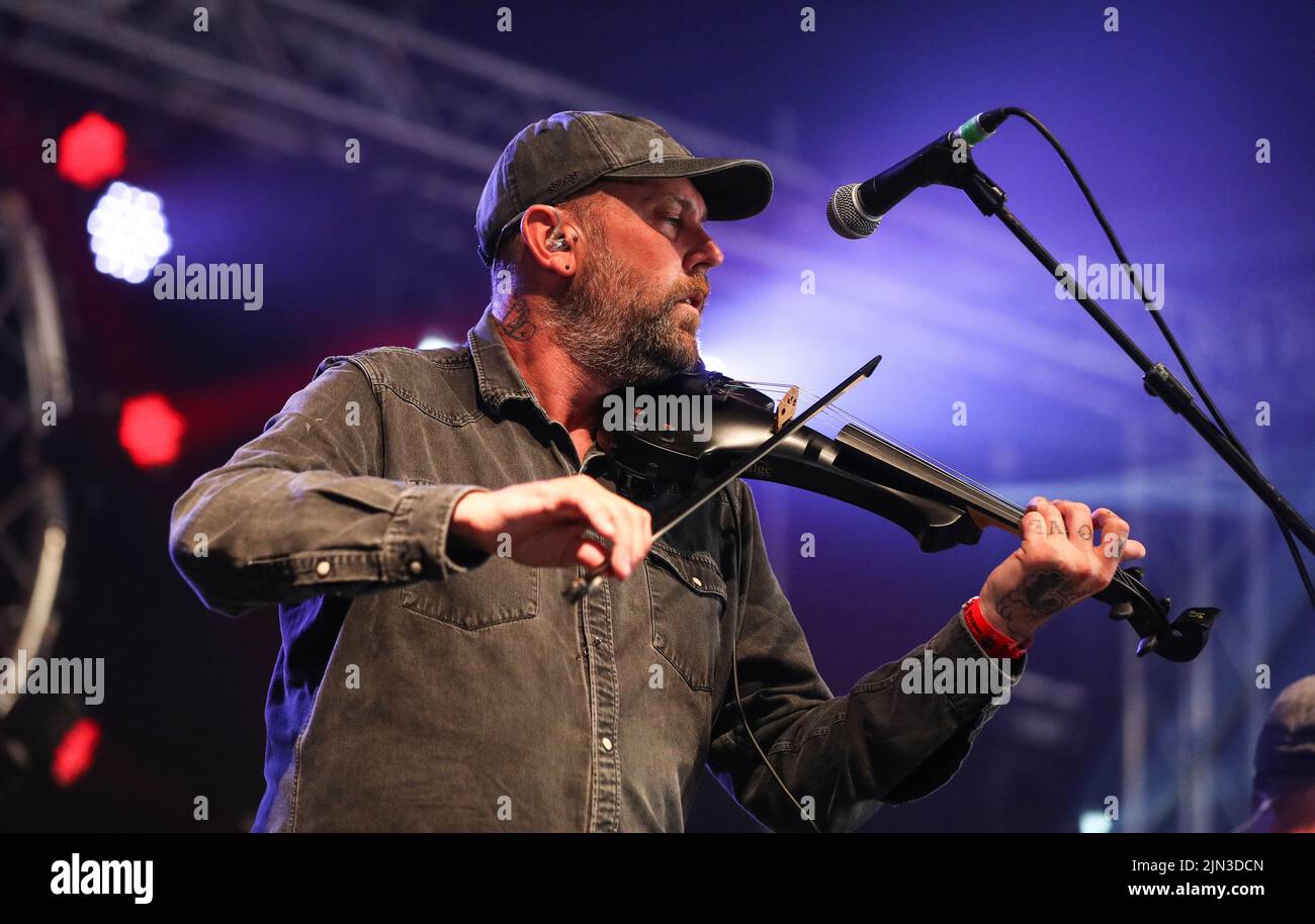 Dan booth ferocious dog hi-res stock photography and images - Alamy