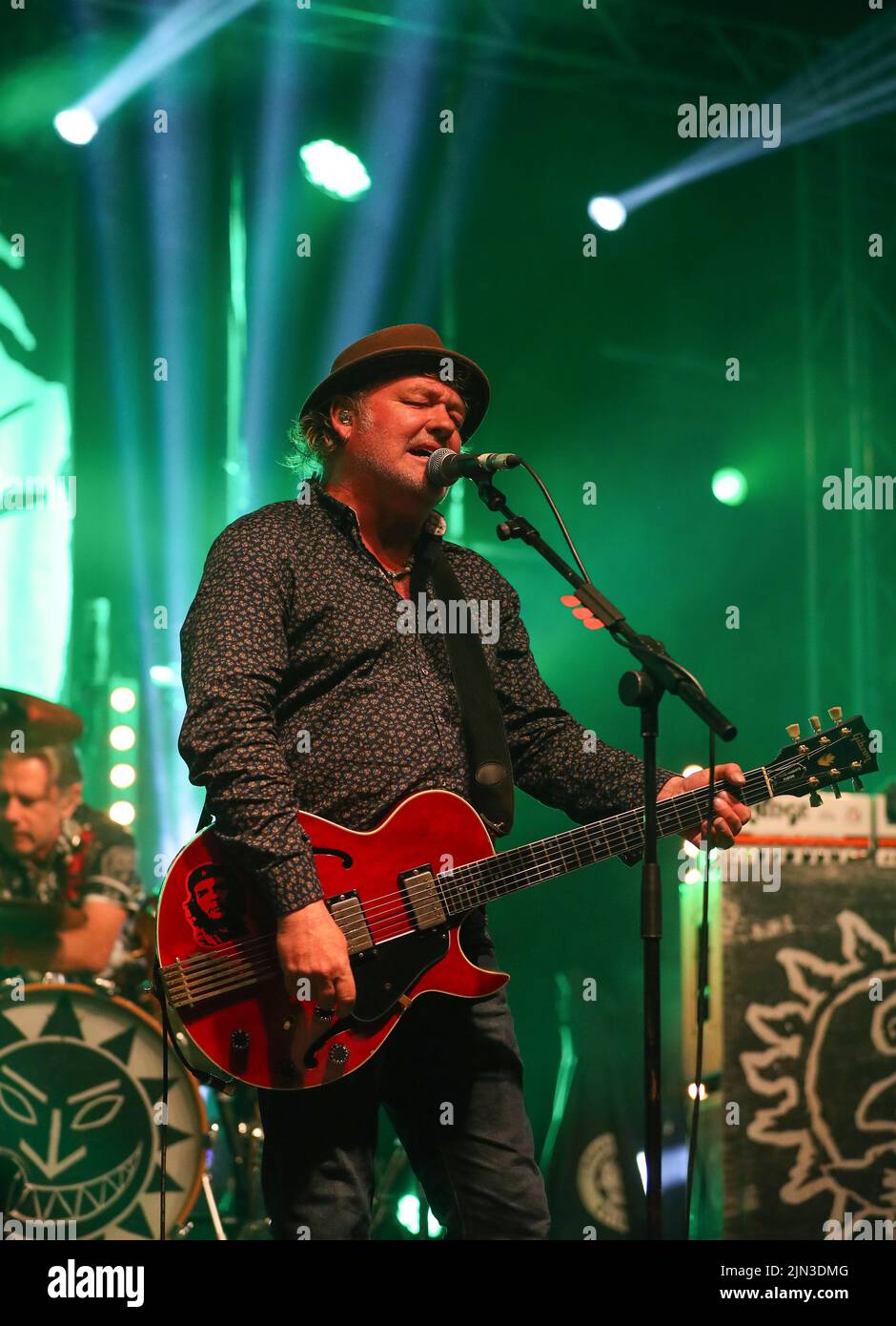 Mark chadwick hi-res stock photography and images - Alamy