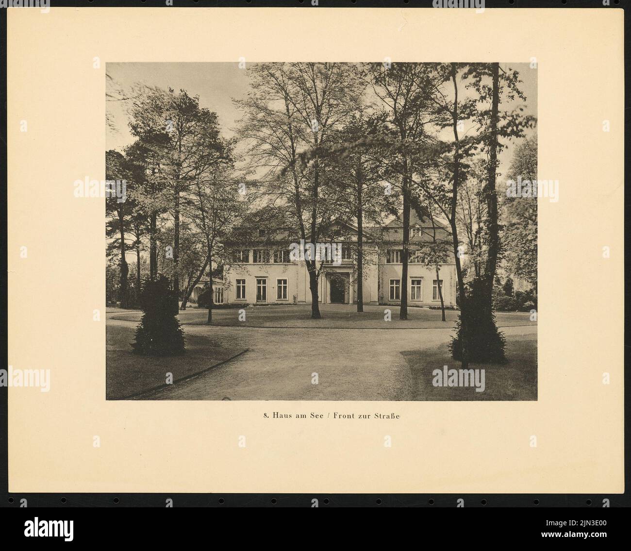 Haus am See (residential building Dr. Paul Petschek), Berlin-Wannsee ...