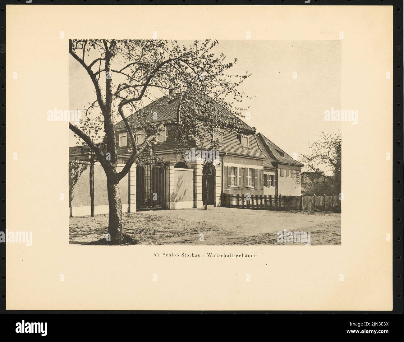 Storkau Castle, Saxony-Anhalt: farm building/gatekeeper (from: Alfred ...