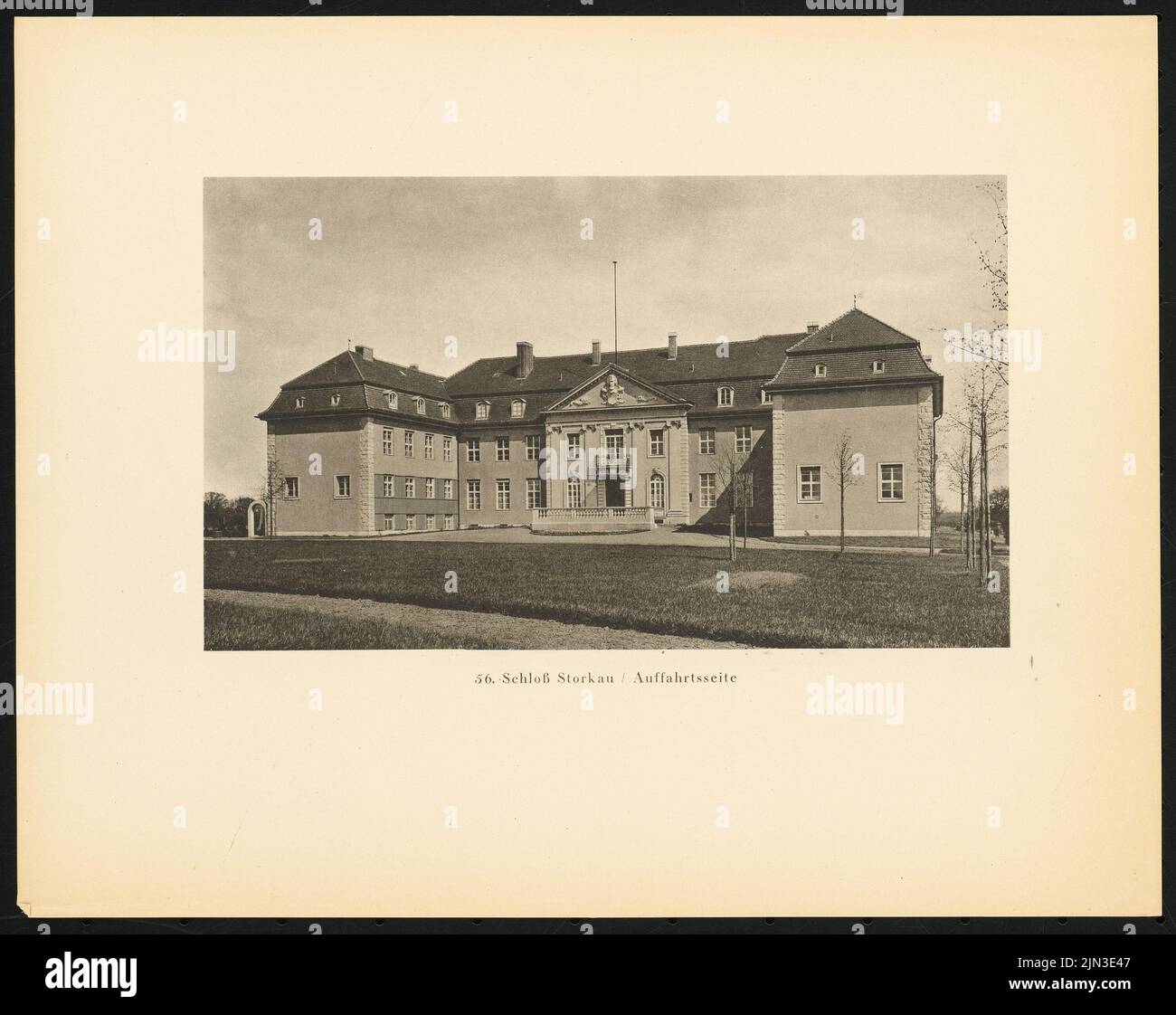 Storkau Castle, Saxony-Anhalt: Entrance side (from: Alfred Breslauer ...