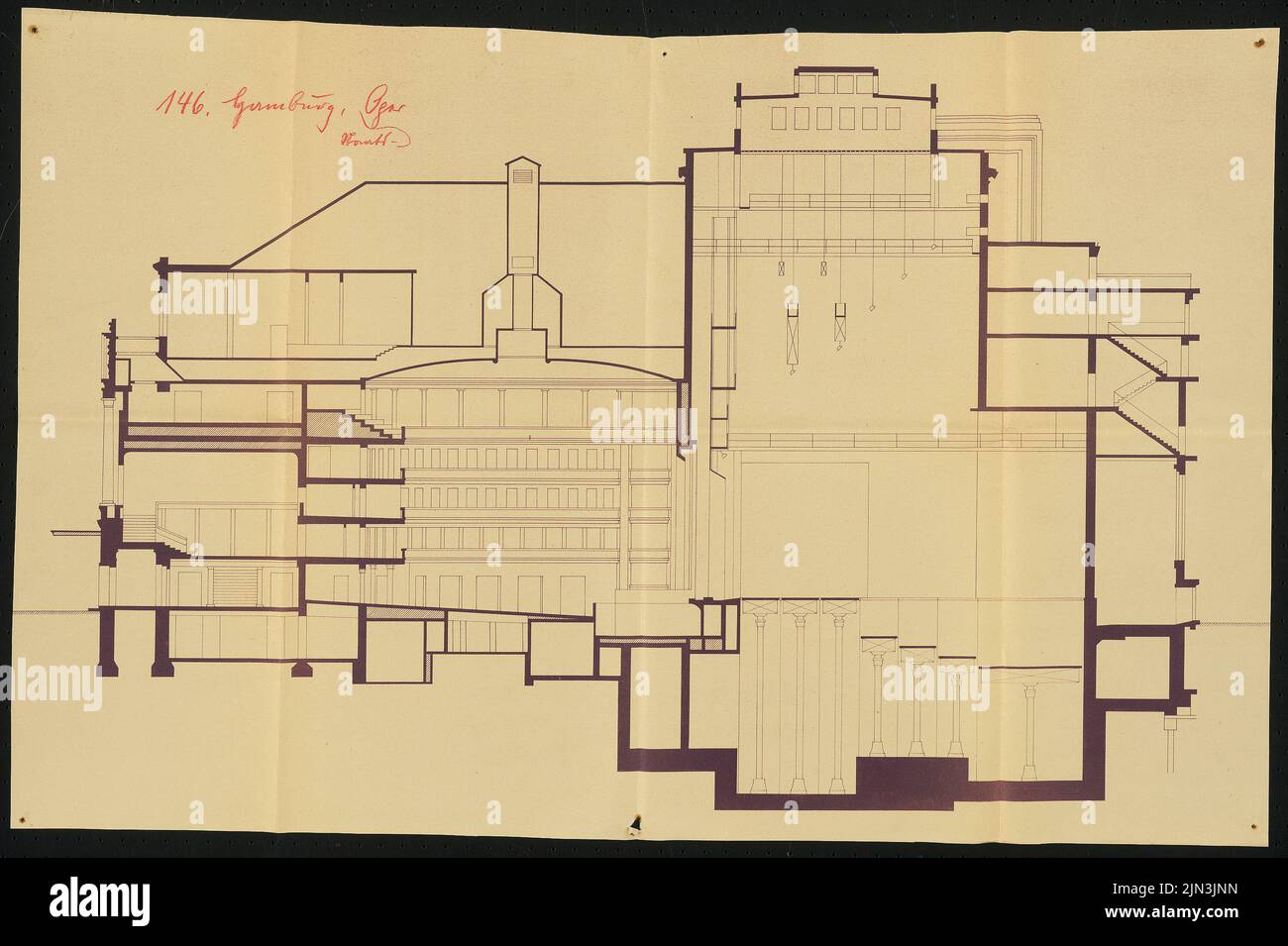 Hamburg state opera hi-res stock photography and images - Alamy