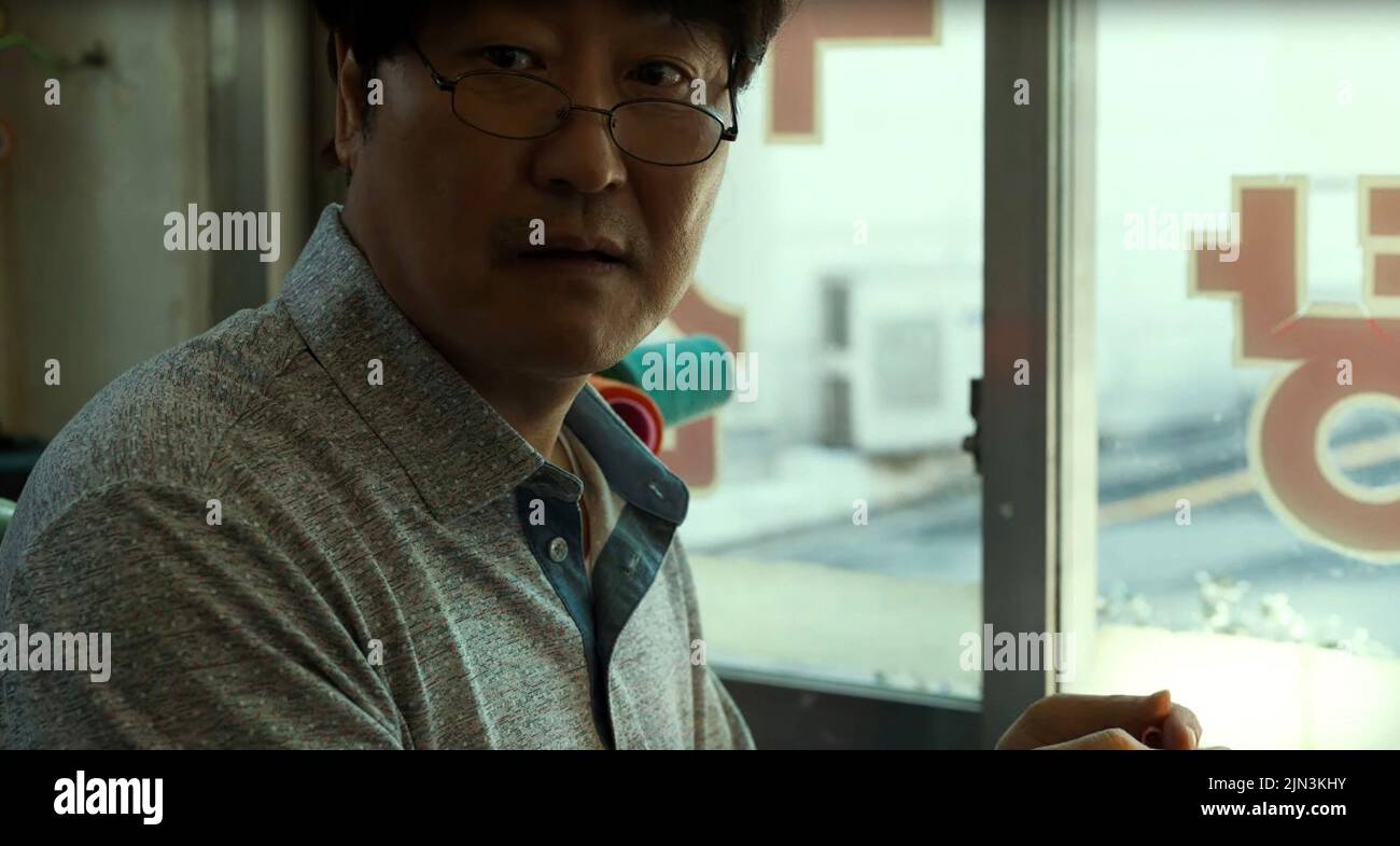 BROKER, SONG Kang-ho, 2022. © Neon / Courtesy Everett Collection Stock ...