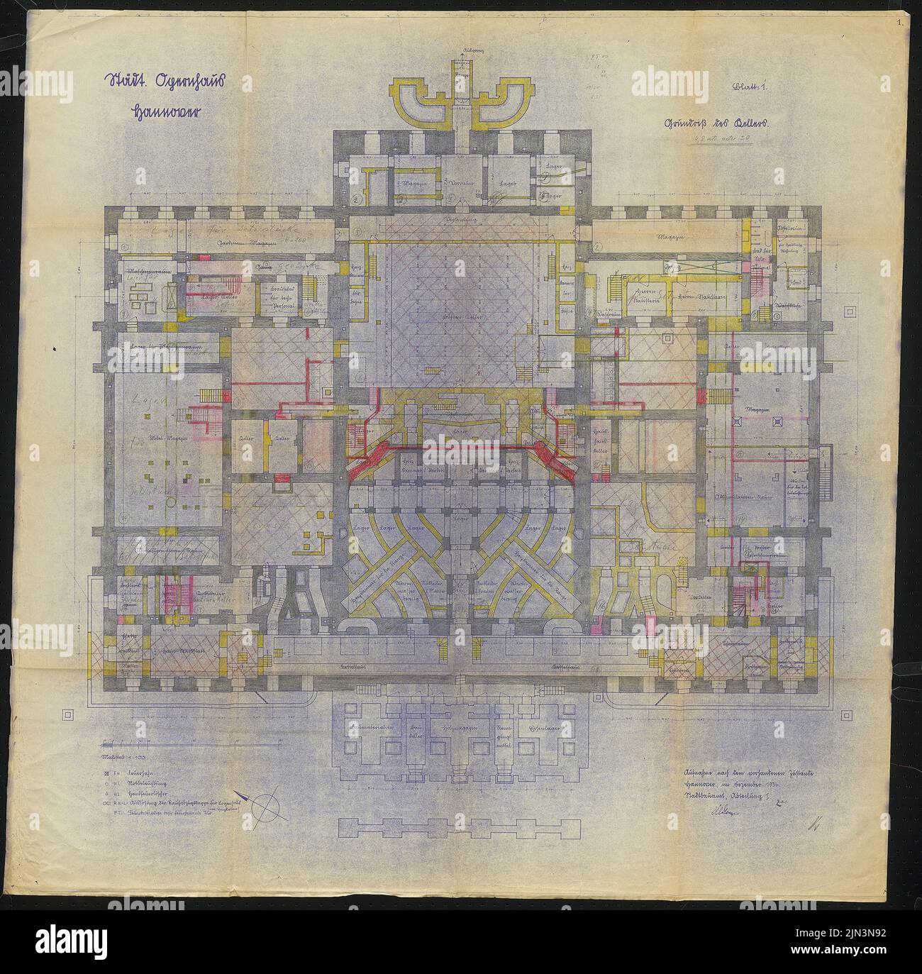 Opera House, Hanover: Basement 1: 100 floor plan Stock Photo - Alamy