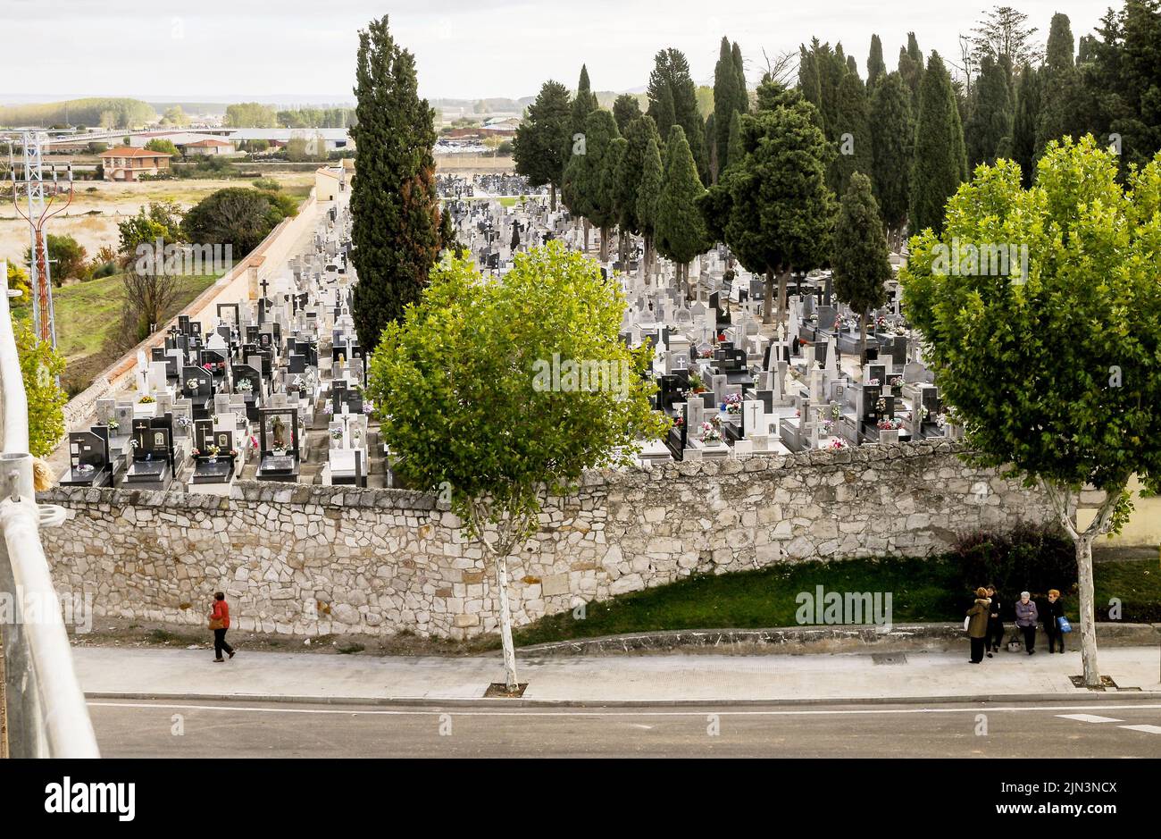 Tombs tombstones hi-res stock photography and images - Alamy