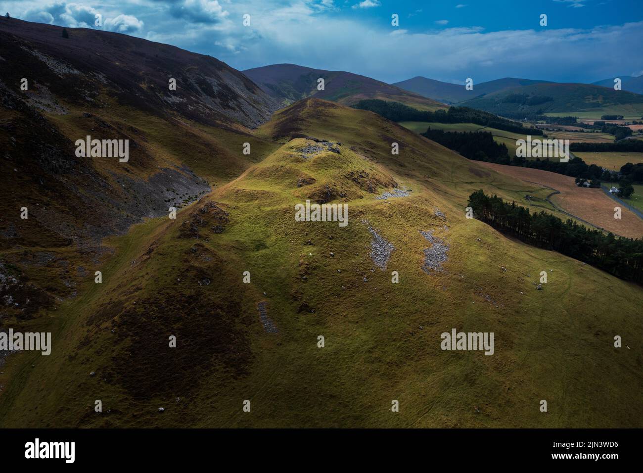 Aerial view of Tinnis Castle (Dun Meldred) near Drumelzier in the upper ...