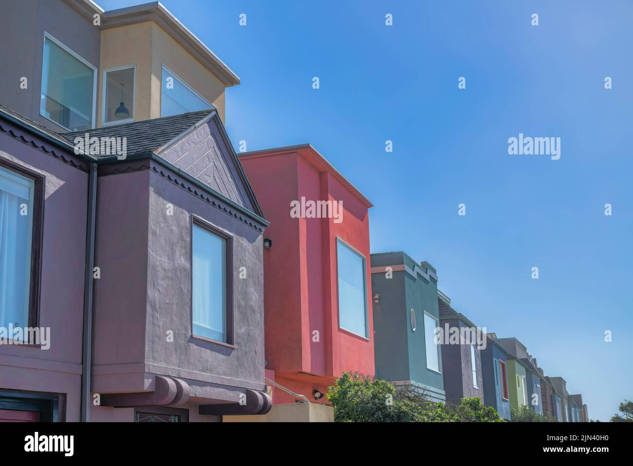 Modern small houses with painted walll exterior in San Francisco, CA ...