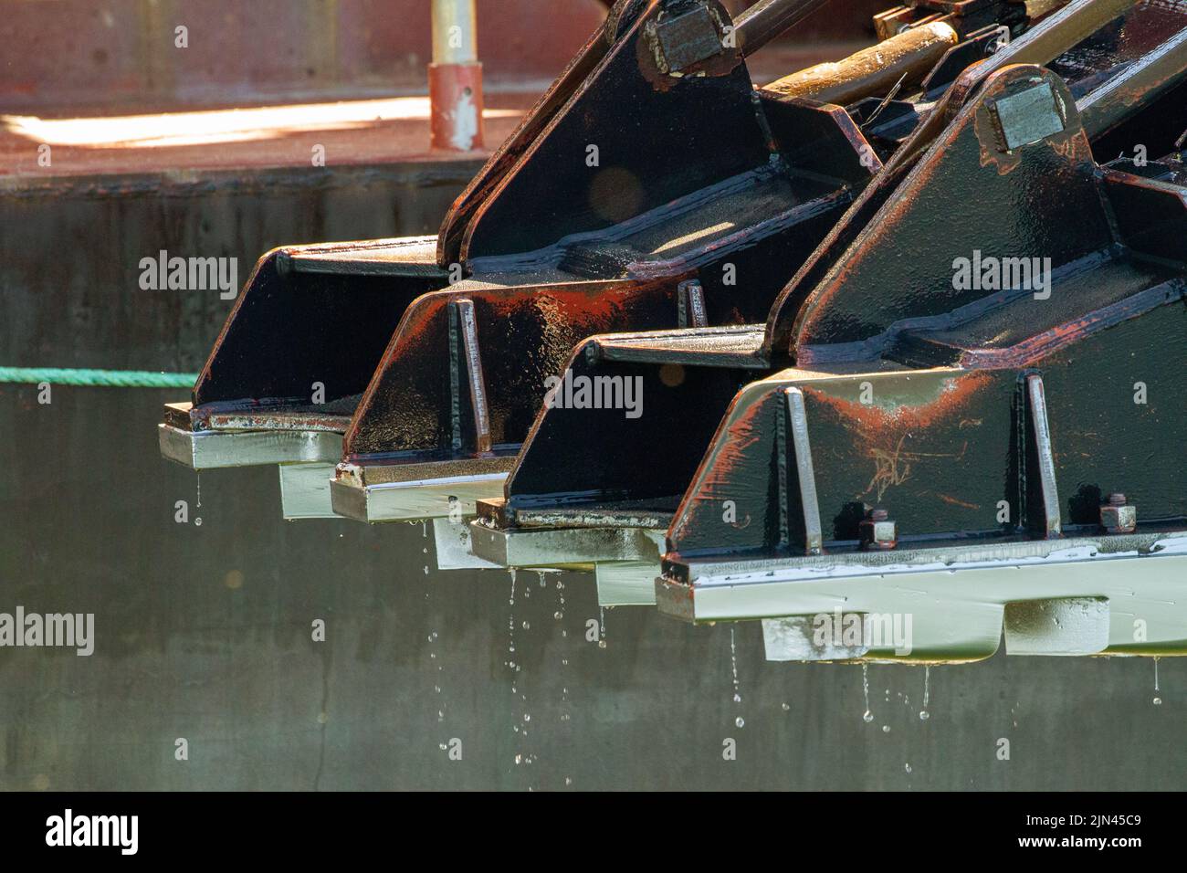 Dredge ship essayons hi-res stock photography and images - Alamy