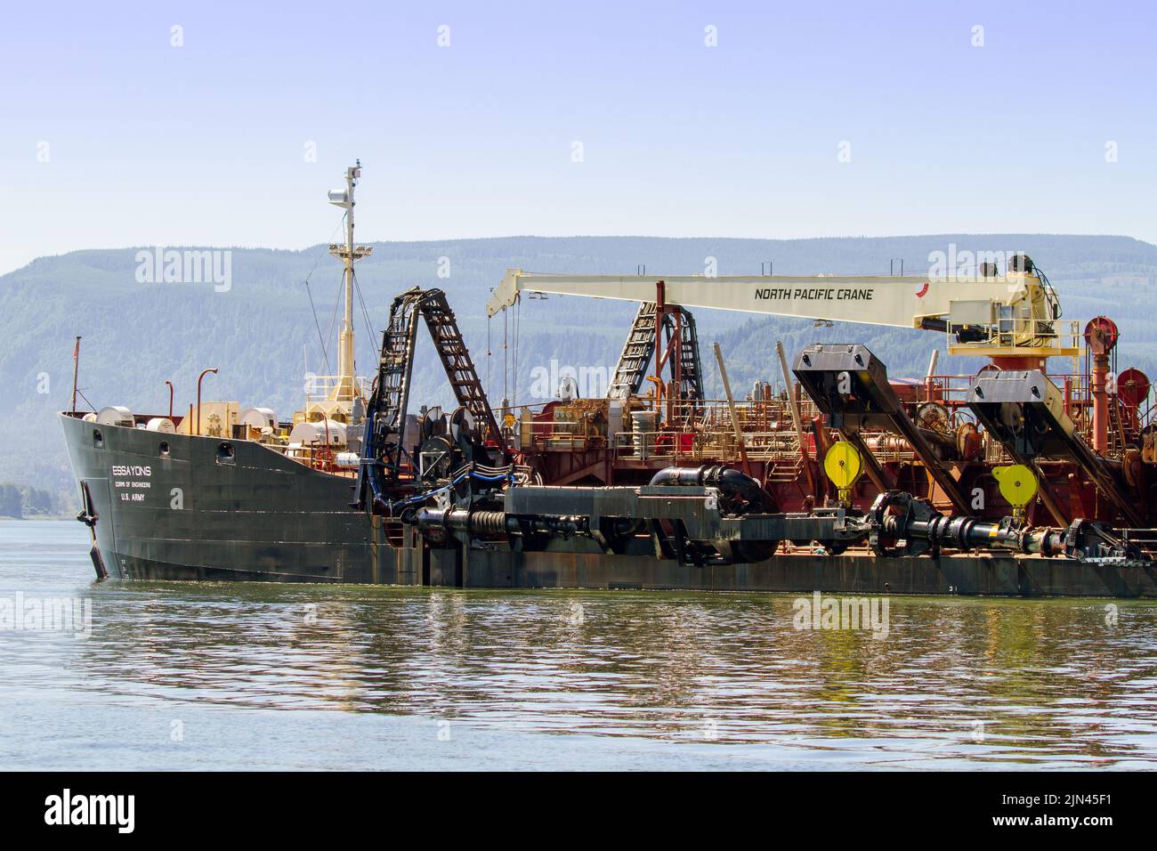 Hopper dredge Essayons operates in the Columbia River near Cathlamet ...