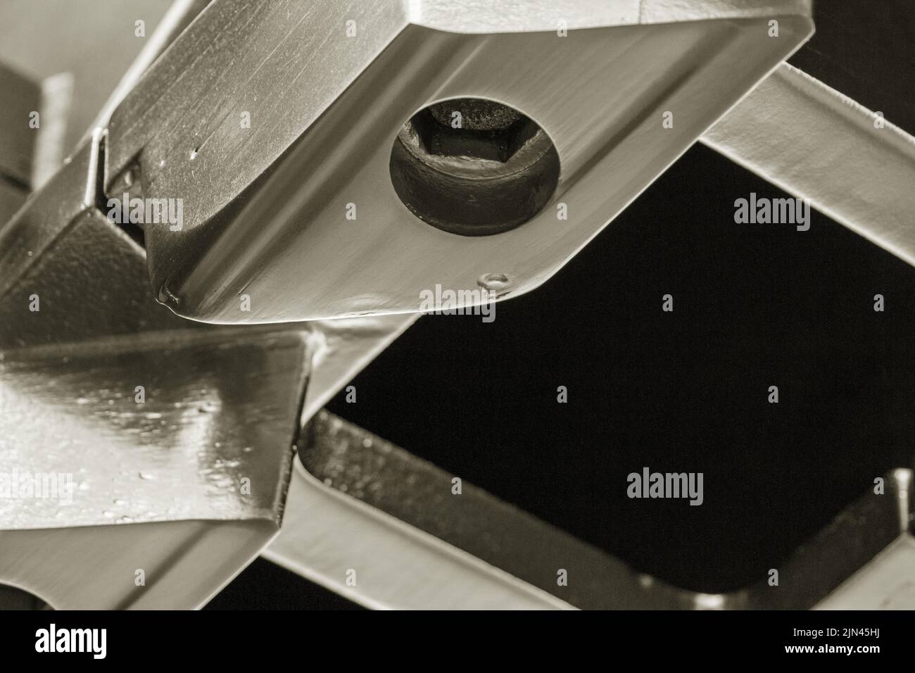 Close-up image of the draghead on the hopper dredge Essayons. Essayons ...