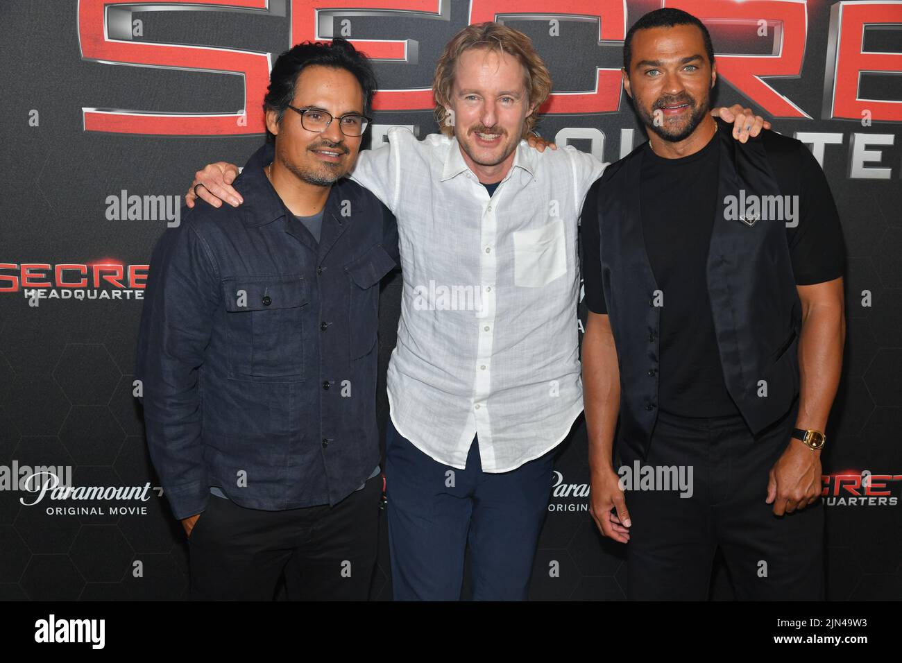 Michael Peña, Owen Wilson and Jesse Williams Stock Photo - Alamy