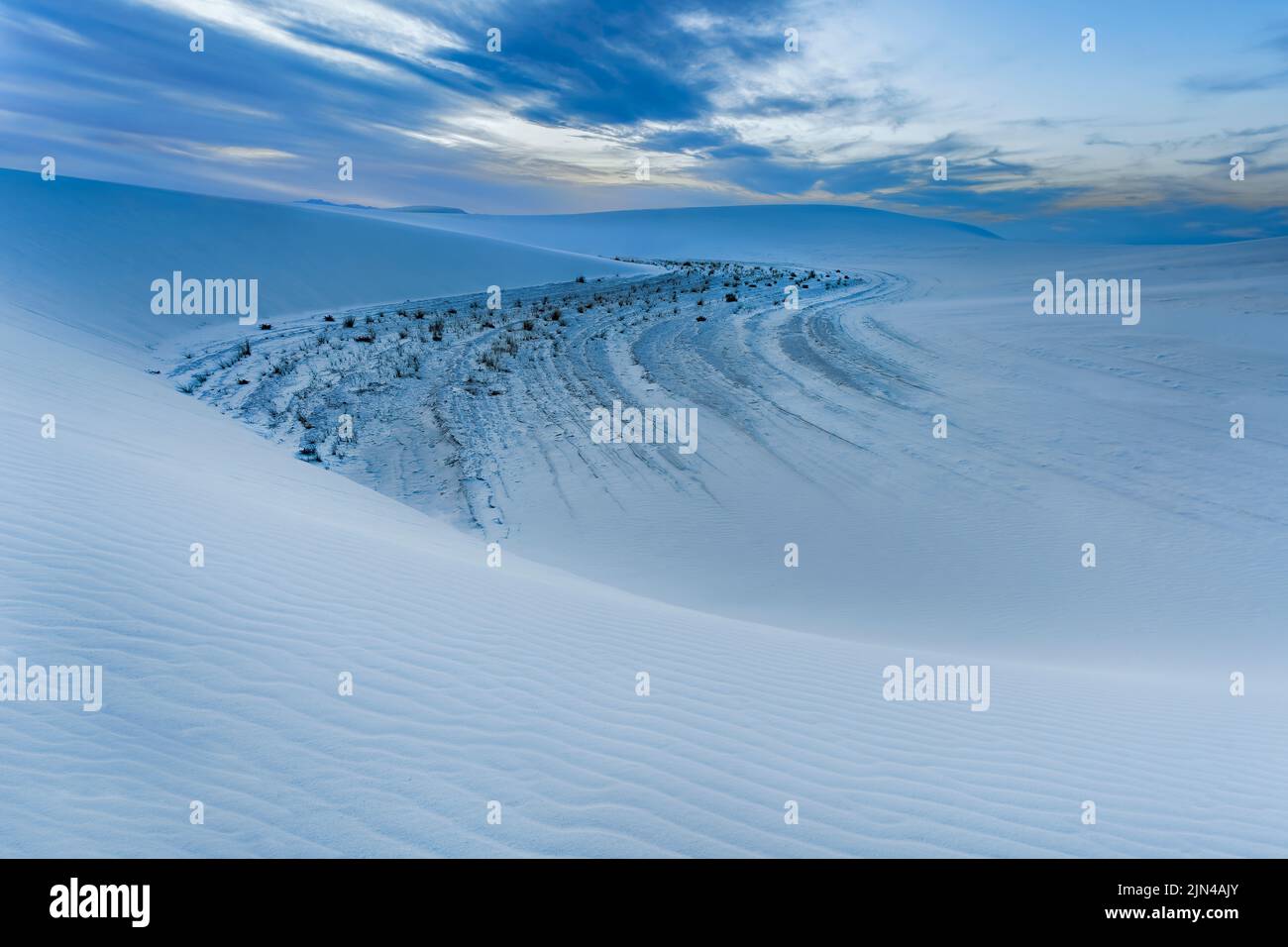 Alkali Flat Trail at Sunset , White Sands National Park, New Mexico ...