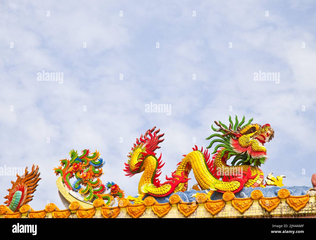 Mosaic dragon roof hi-res stock photography and images - Alamy