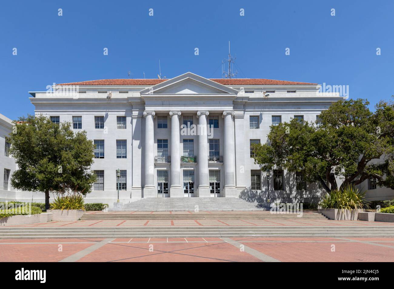 Historic university building hi-res stock photography and images - Alamy