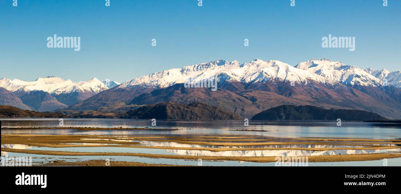 Panorama reflections at Bremner Bay, Lake Wanaka Stock Photo - Alamy
