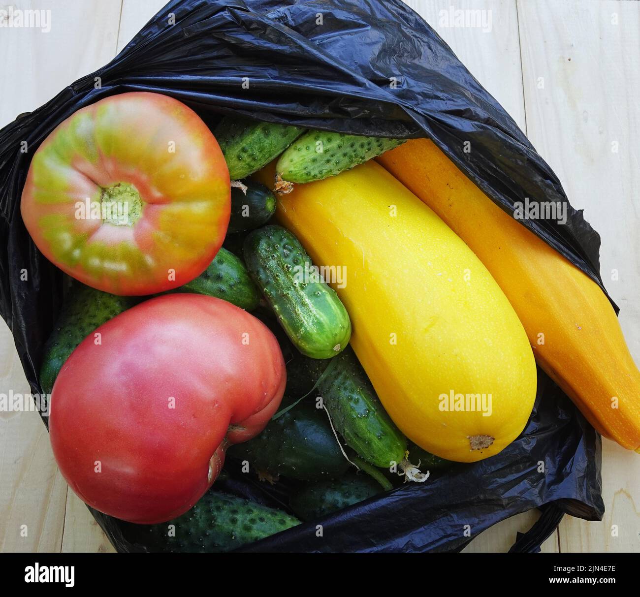 Garden fresh vegetables in a packet Stock Photo - Alamy