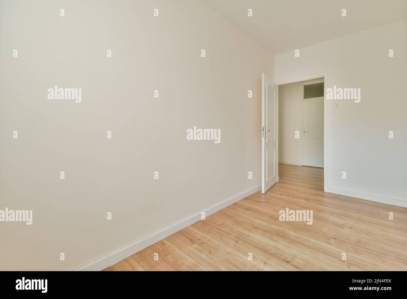 A cozy and spacious empty room in a luxury house Stock Photo - Alamy