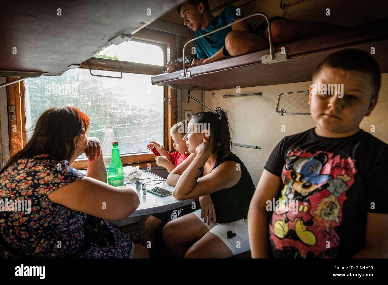 Civilian displacement hi-res stock photography and images - Alamy