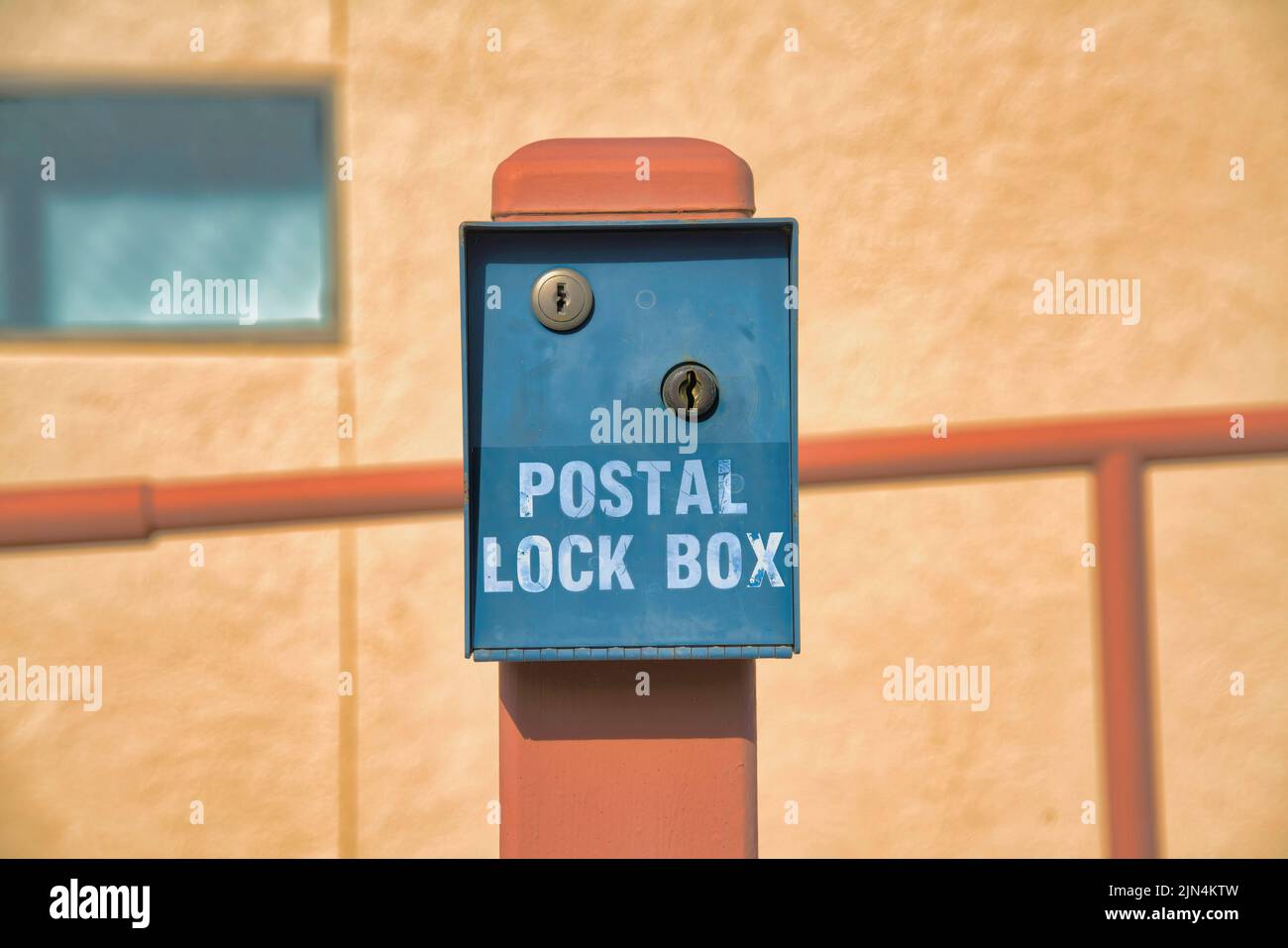 Two keyholes hi-res stock photography and images - Alamy