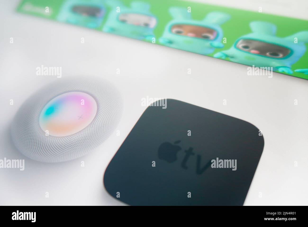 Smart tv box hi-res stock photography and images - Alamy