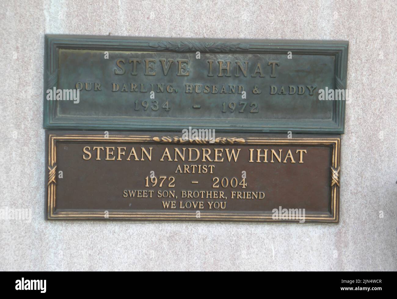 Los Angeles, California, USA 1st August 2022 Actor Steve Ihnat's Grave at Pierce Brothers ...