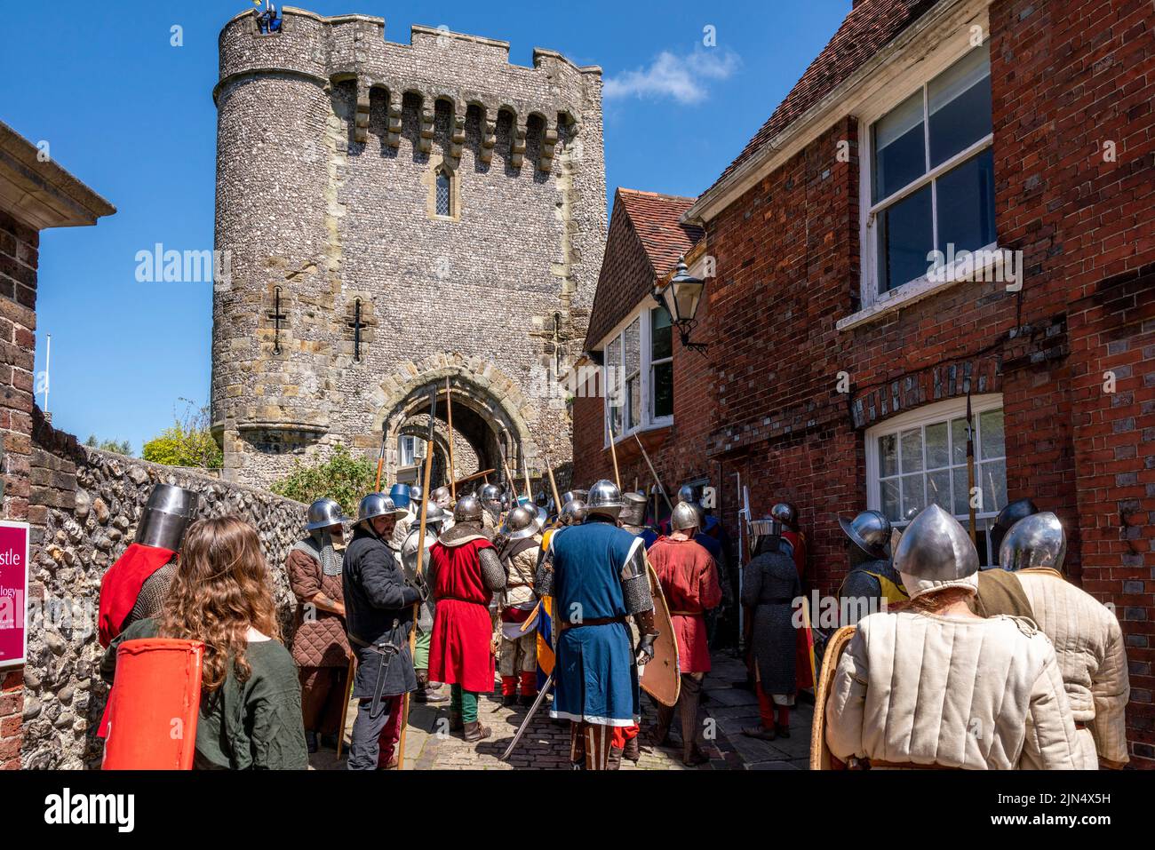 Battle castle sussex hi-res stock photography and images - Alamy