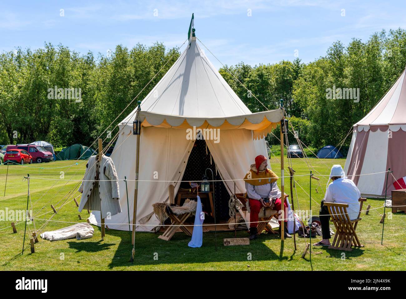 Medieval camp hi-res stock photography and images - Alamy