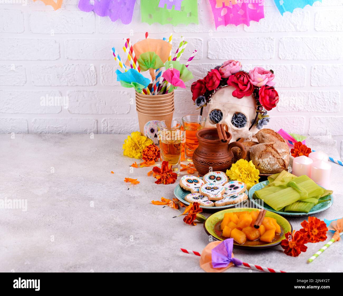 Traditional Day of the dead food Stock Photo - Alamy