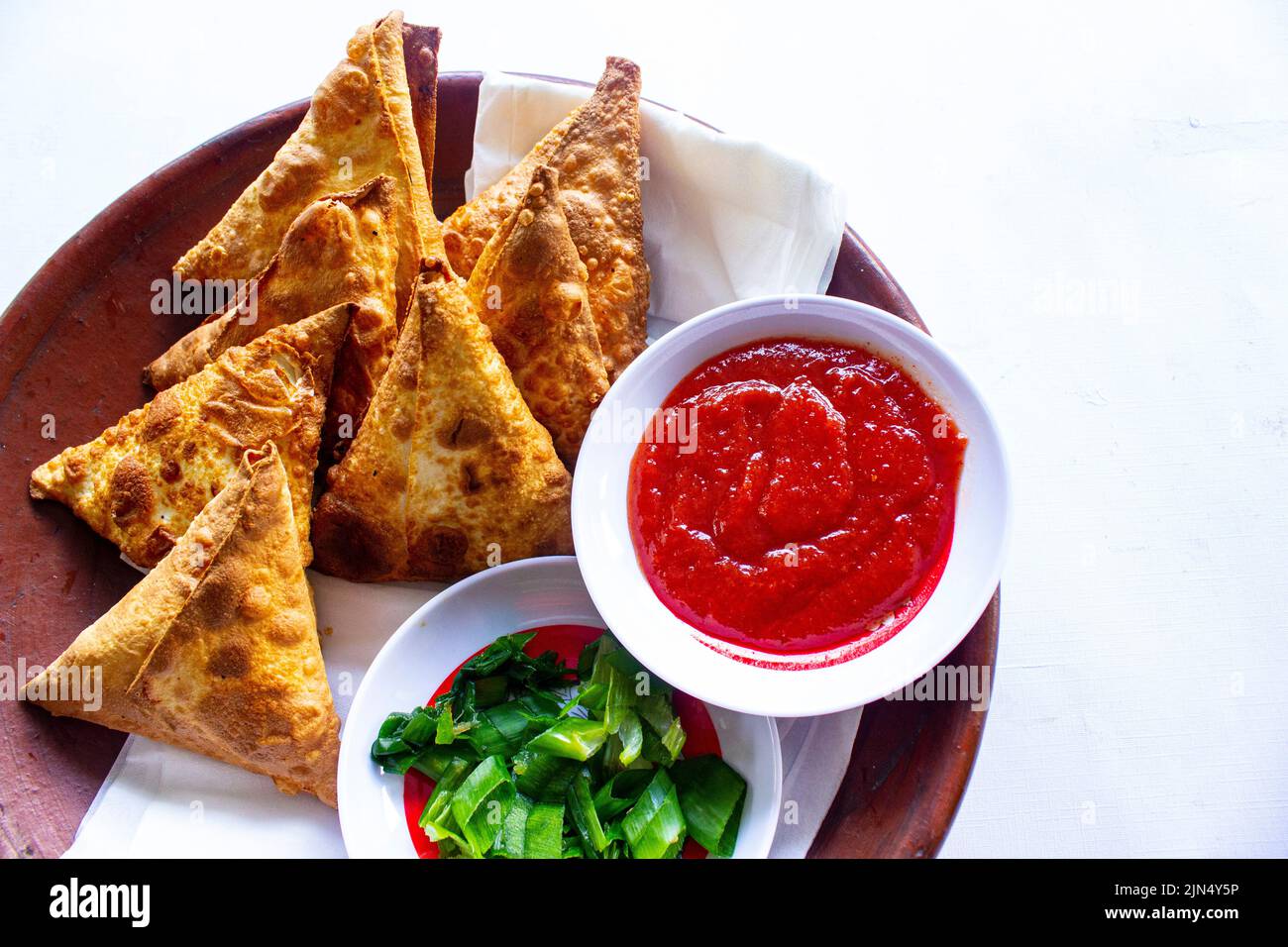 Samosa, samsa or somsa are triangular fried pastries or pastri served ...