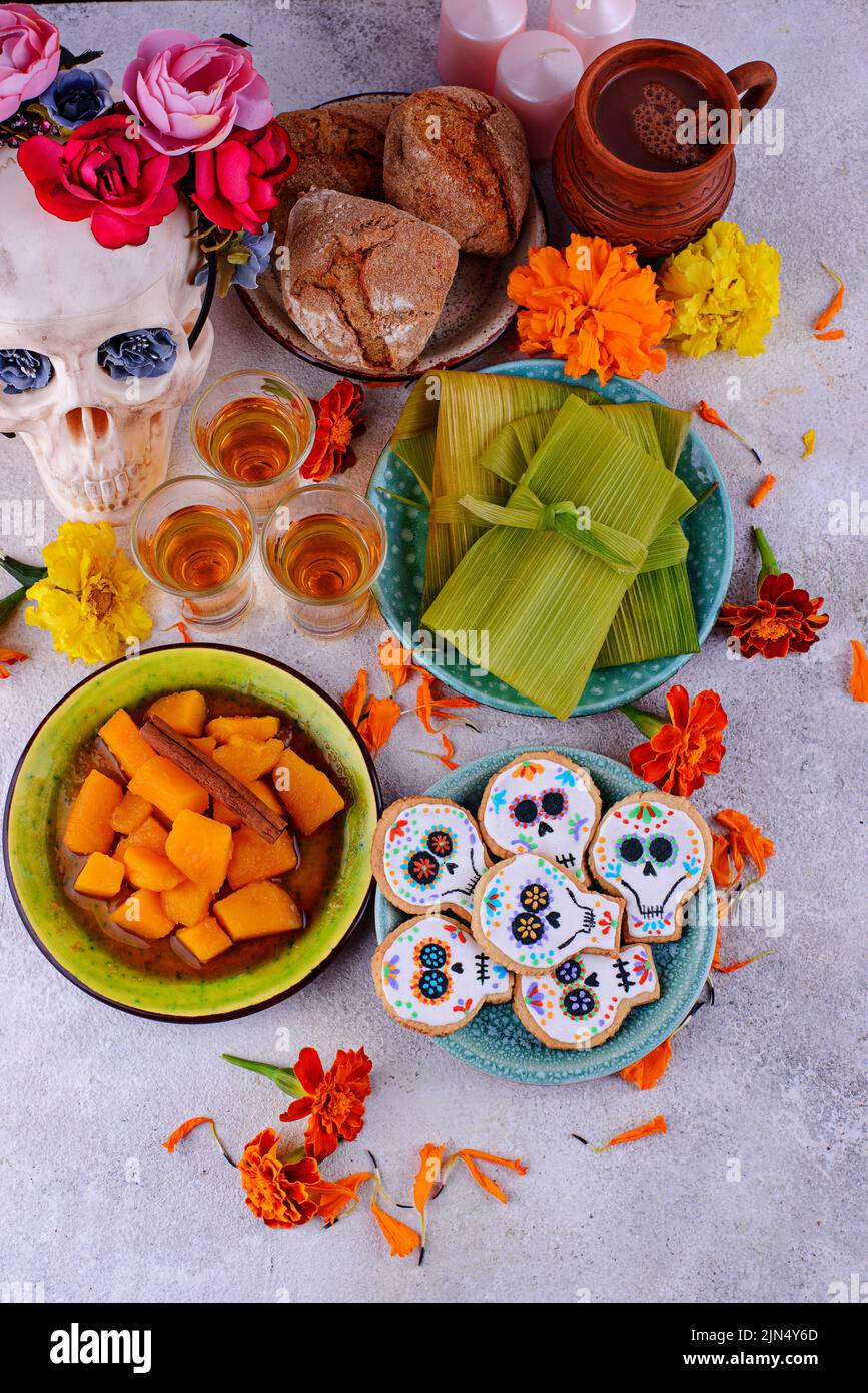 Traditional Day of the dead food Stock Photo - Alamy