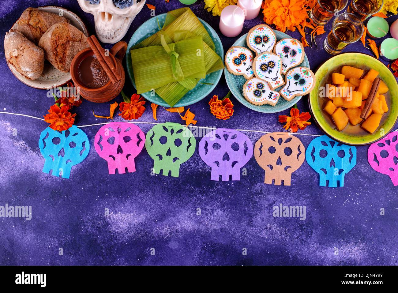 Traditional Day of the dead food Stock Photo - Alamy
