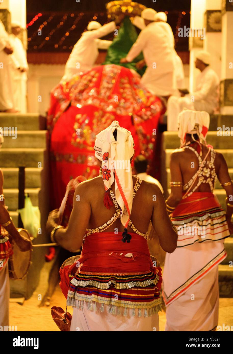 Casket of sacred relics hi-res stock photography and images - Alamy
