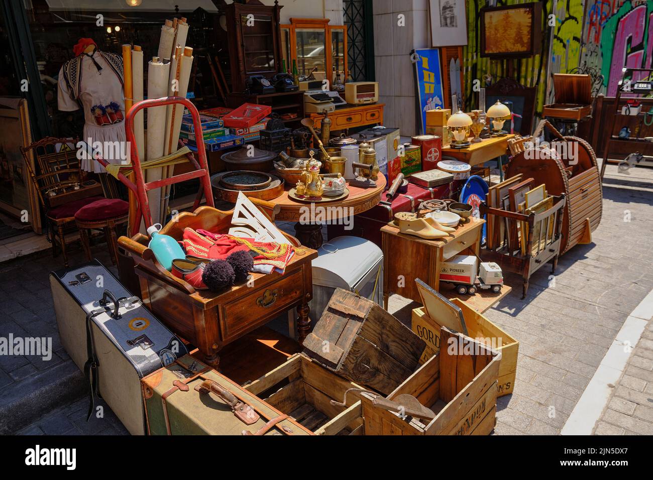 Second hand store selling curiosities in Plaka central Athens Stock ...
