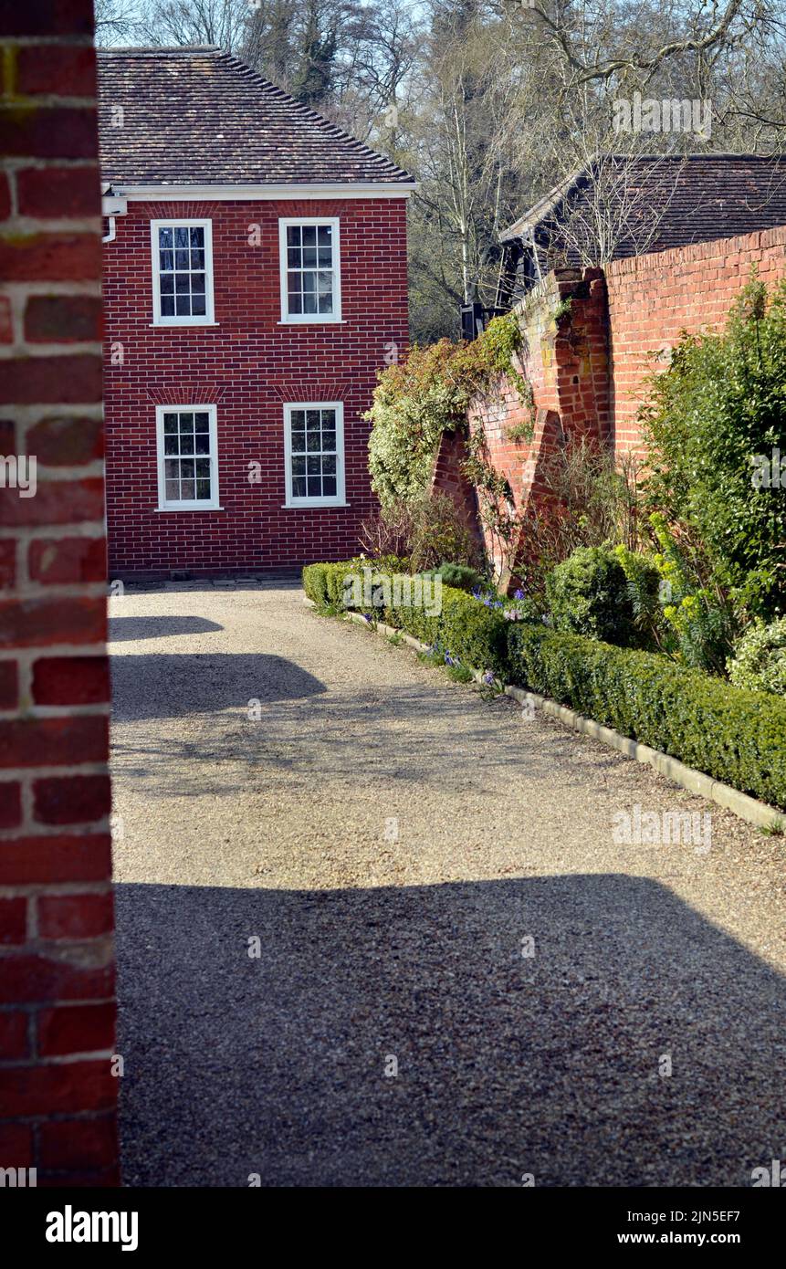 walled house hadleigh suffolk england Stock Photo - Alamy